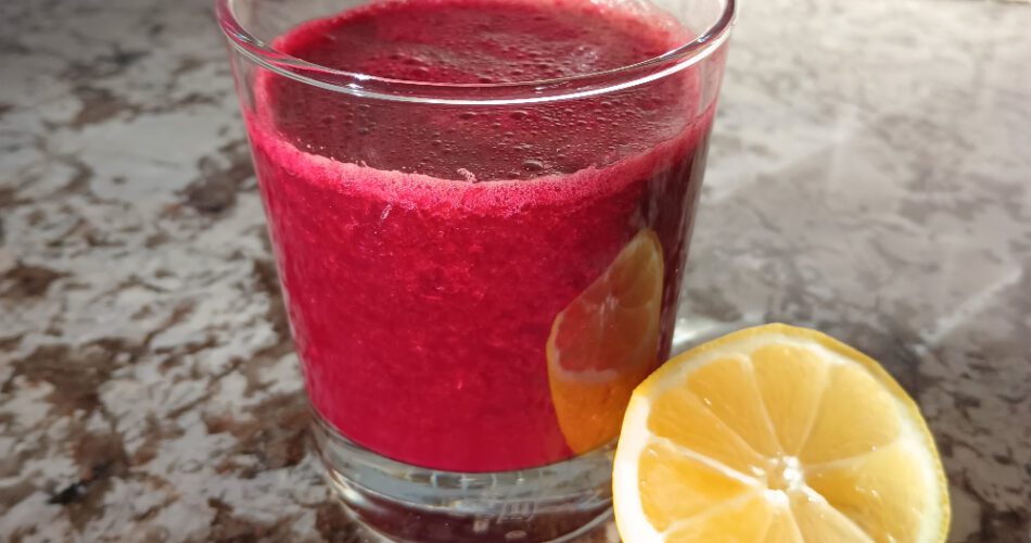 Only A Glass Of This Juice… Reverse Clogged Arteries & Lower High Blood ...